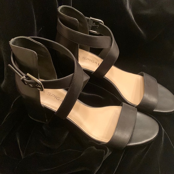 Via Spiga | Shoes | Via Spiga Black Leather Ankle Cuff Strap Block Heels Size 95 Open Toe ...